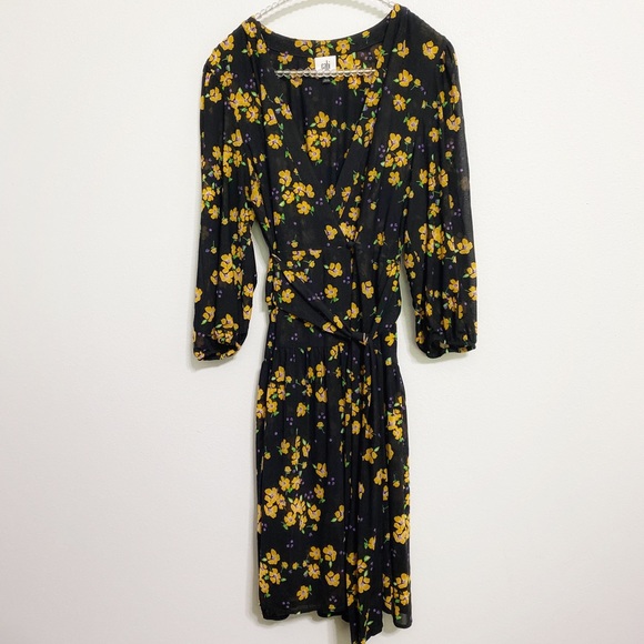 CAbi | Dresses | Cabi 5945 Debut Dress Spring 22 Size Xsmall Euc | Poshmark